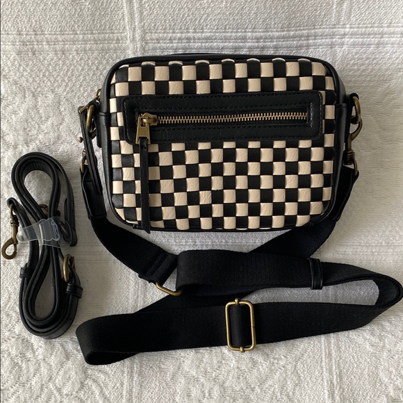 Universal Thread | Bags | Checker Camera Crossbody Black Cream Basket ...